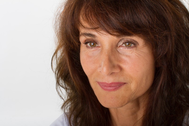 Malgré les apparences - Maria Mettral - Théâtre du Dé